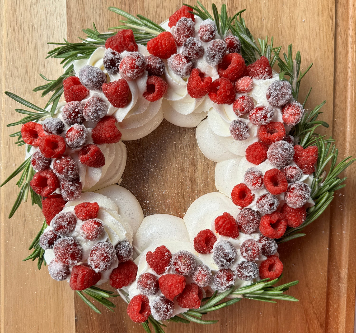 Pavlova Wreath – Bella Bakes